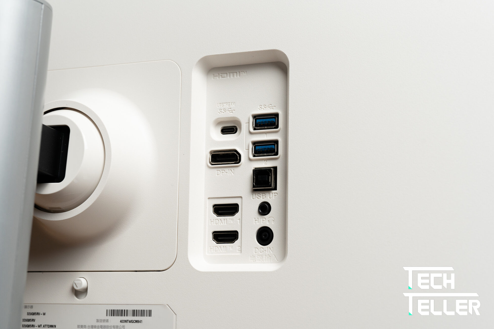 剪輯設計，居家娛樂的雙選擇｜LG UltraFine 32UQ85RV-W、LG MyView 31.5 32SR83U-W ...