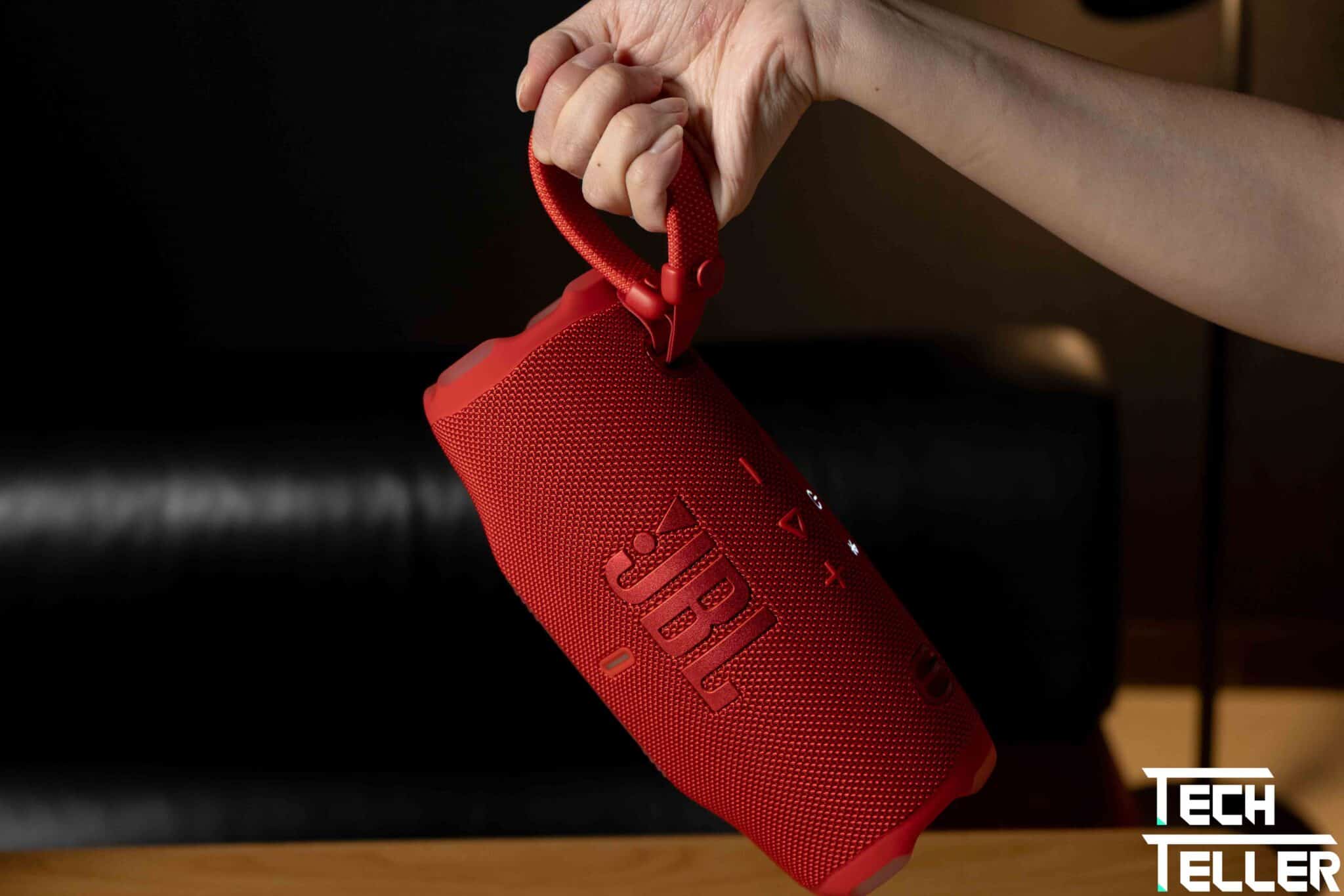 JBL Charge 6 、Flip 7 哪款更對你胃？JBL可攜式防水藍牙喇叭開箱 | TechTeller (科技說)